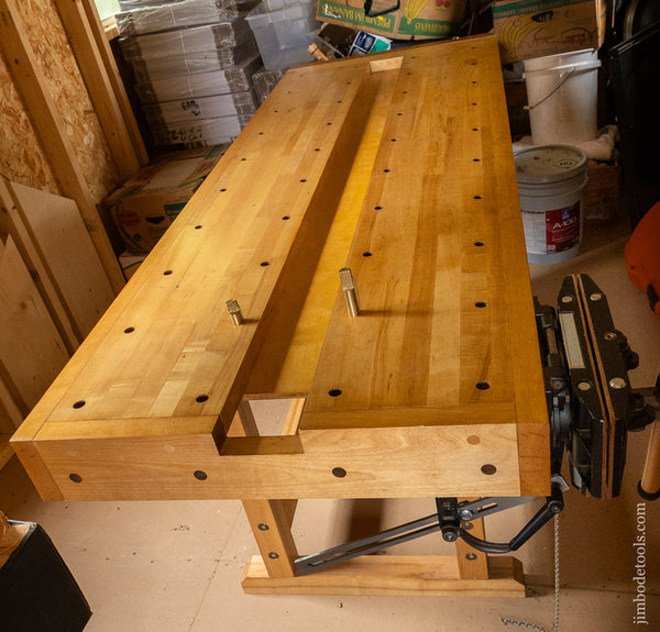 Massive LEE VALLEY VERITAS Work Bench with TUCKER Pattern Maker’s Vise ...