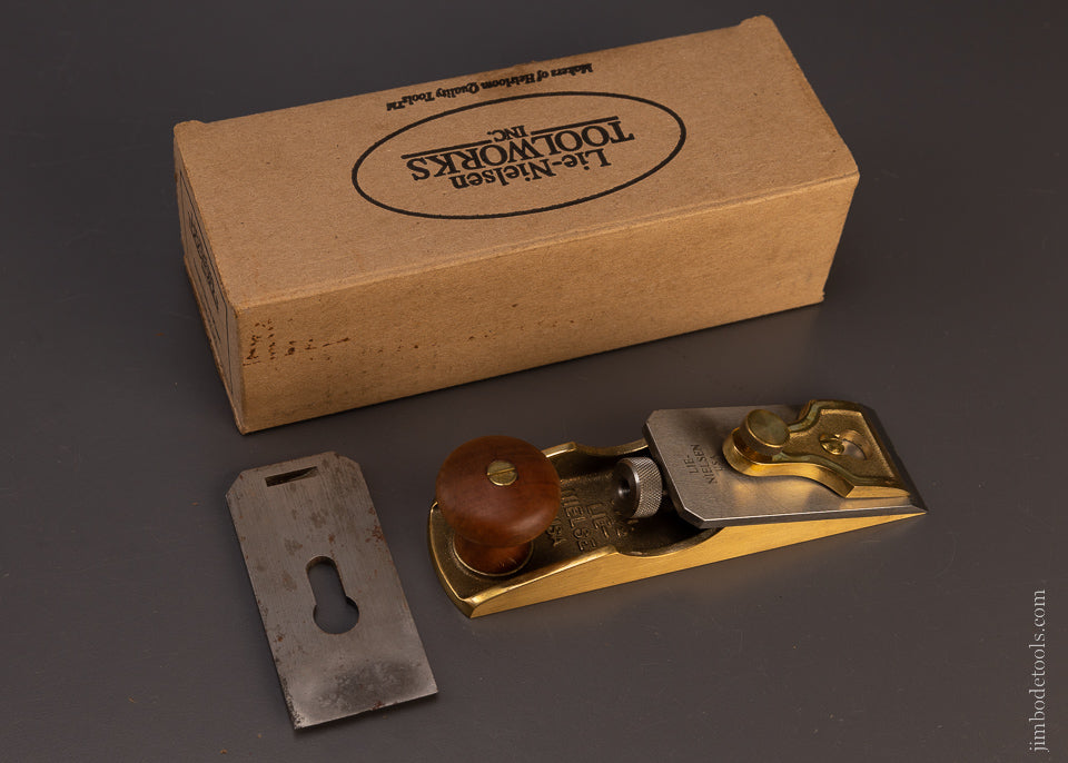 LIE NIELSEN No. LN 97 1/2 Small Chisel Plane Mint in Box with Extra Bl ...