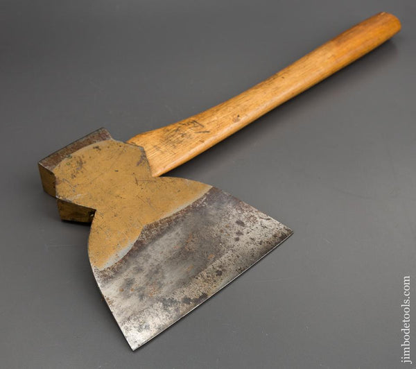 MINT 4 pound Side Axe with Original Gold Paint and Original 18 inch Ha ...